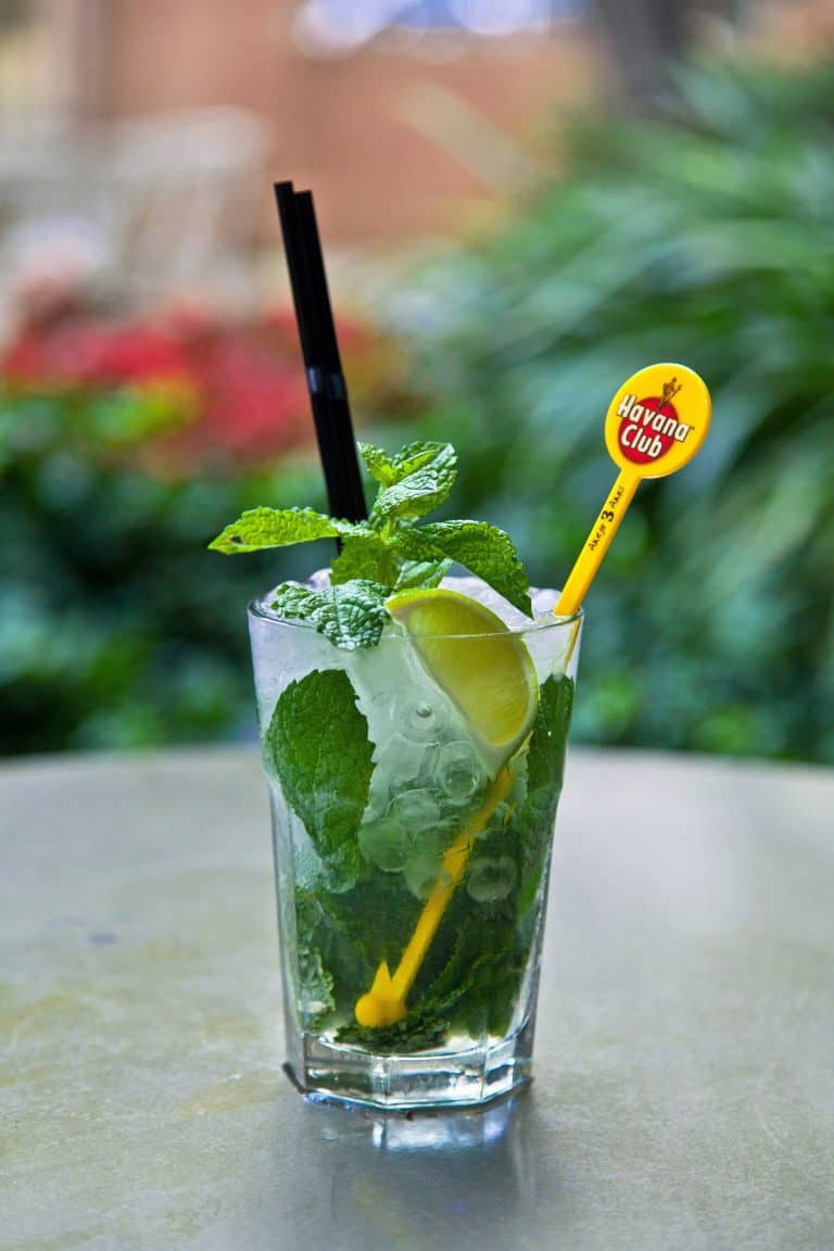 Torre Rosa Cocktail Bar - Barcelona Navigator