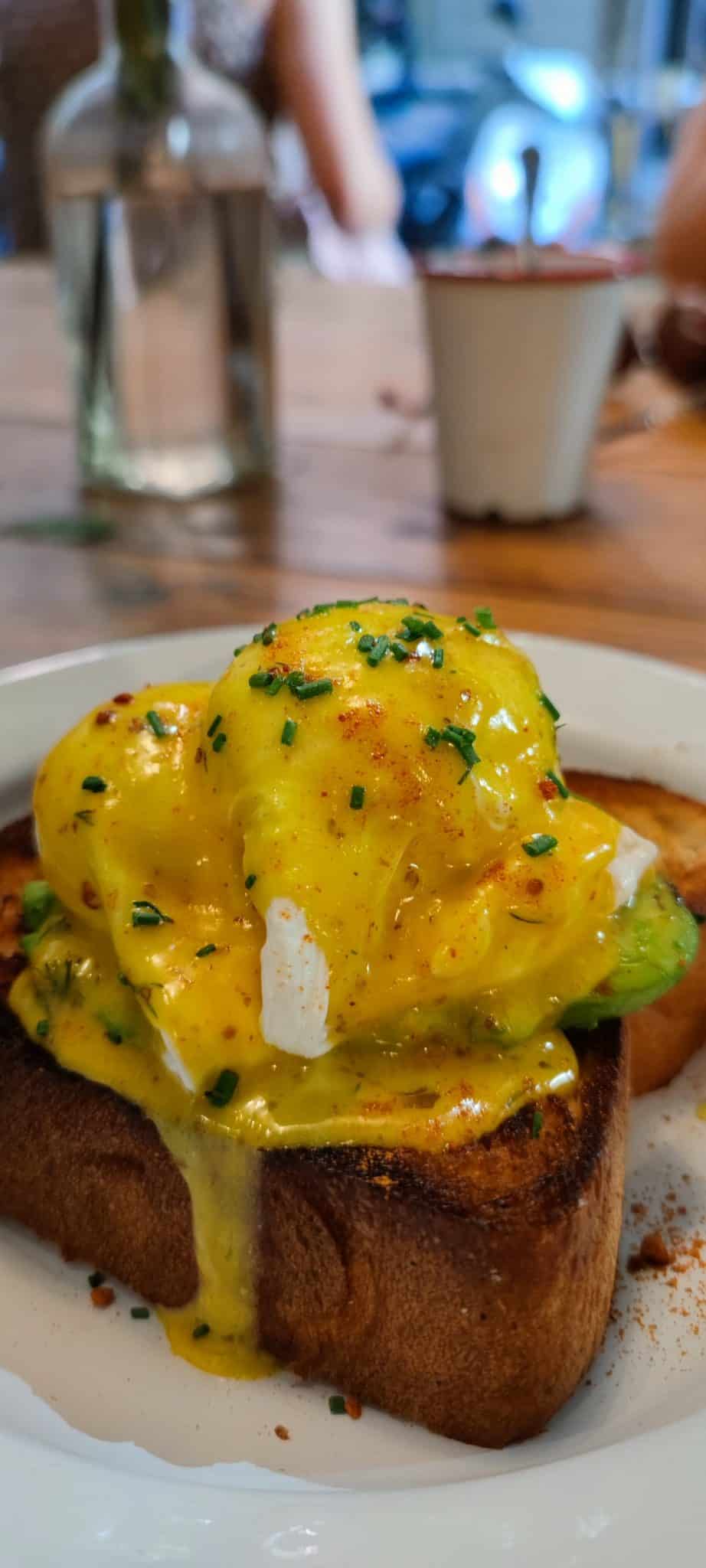 25 Blissful Brunch Spots in Barcelona ~ Best Brunches 2022